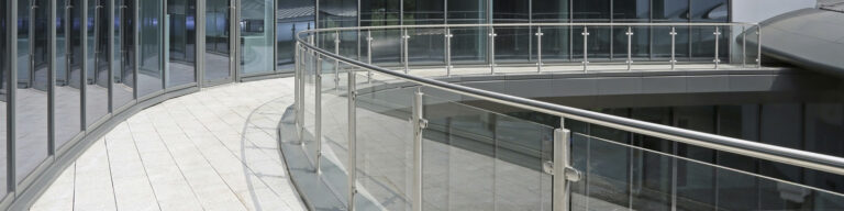 What’s the difference between a handrail and a balustrade? - Square 1 ...